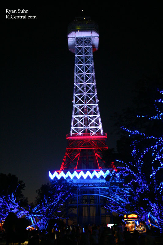 Snoopy’s Starlight Spectacular – Kings Island Central