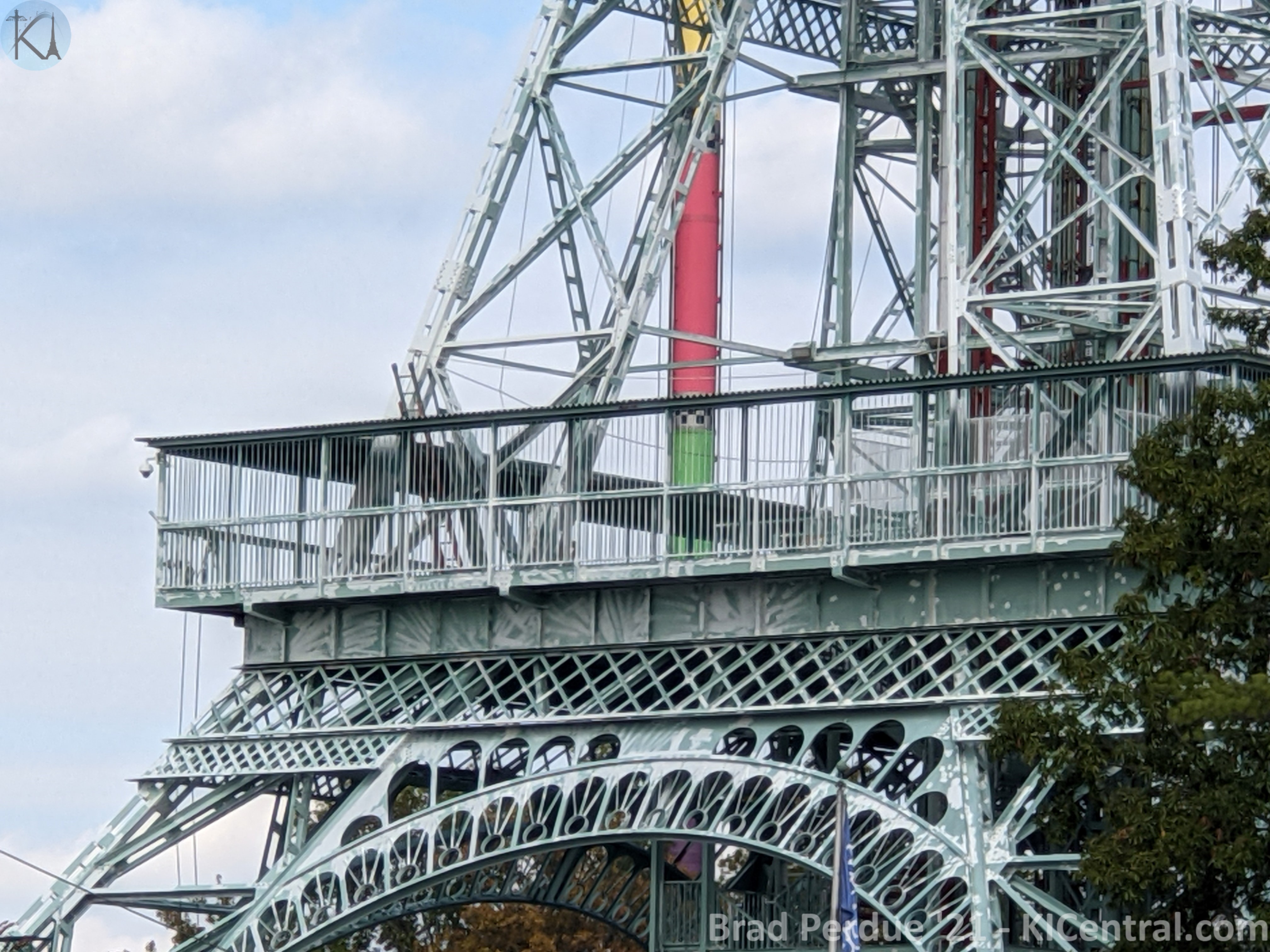 Eiffel Tower Repaint 2021 – Kings Island Central