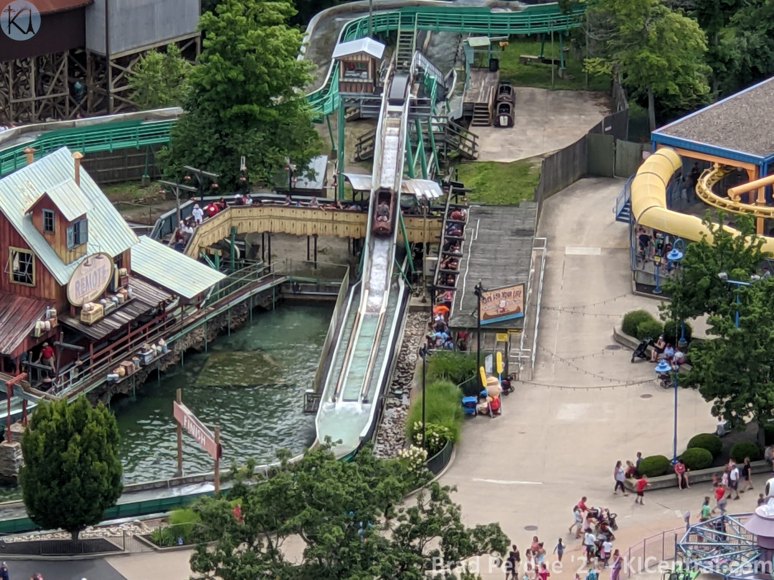 Charlie Brown’s Rushing River Log Ride – Kings Island Central